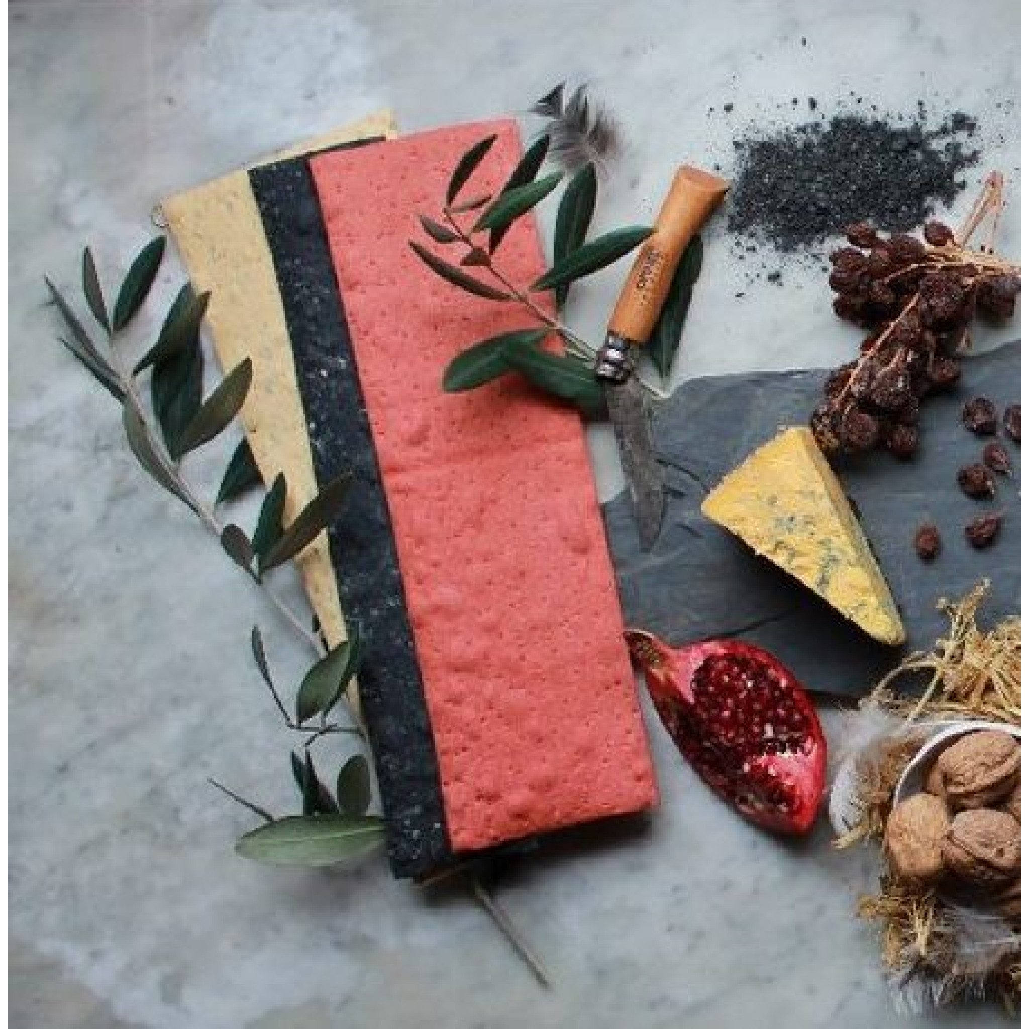 Crackers & Snacks | Foodistribute